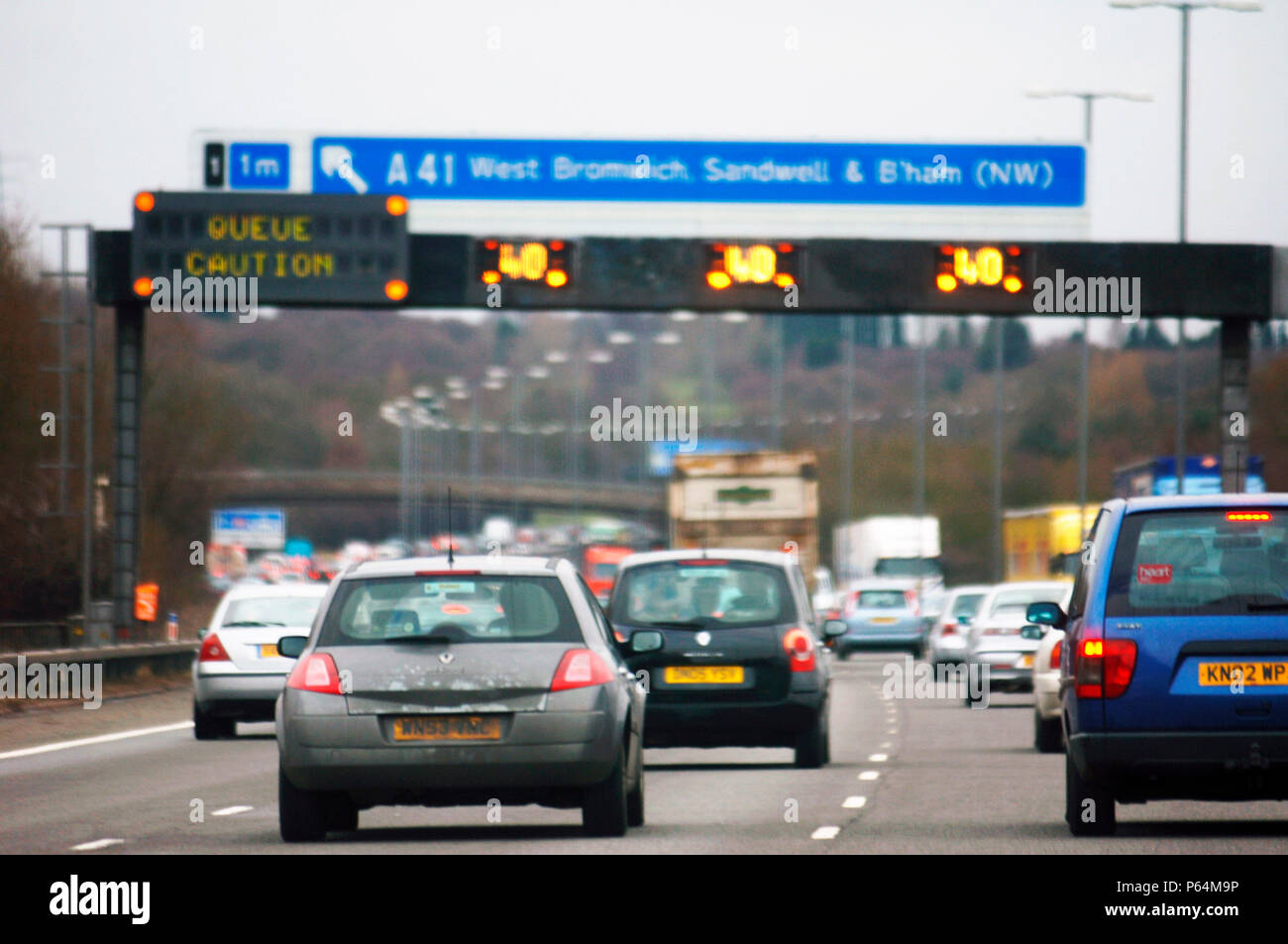 Variable message system hi-res stock photography and images - Alamy