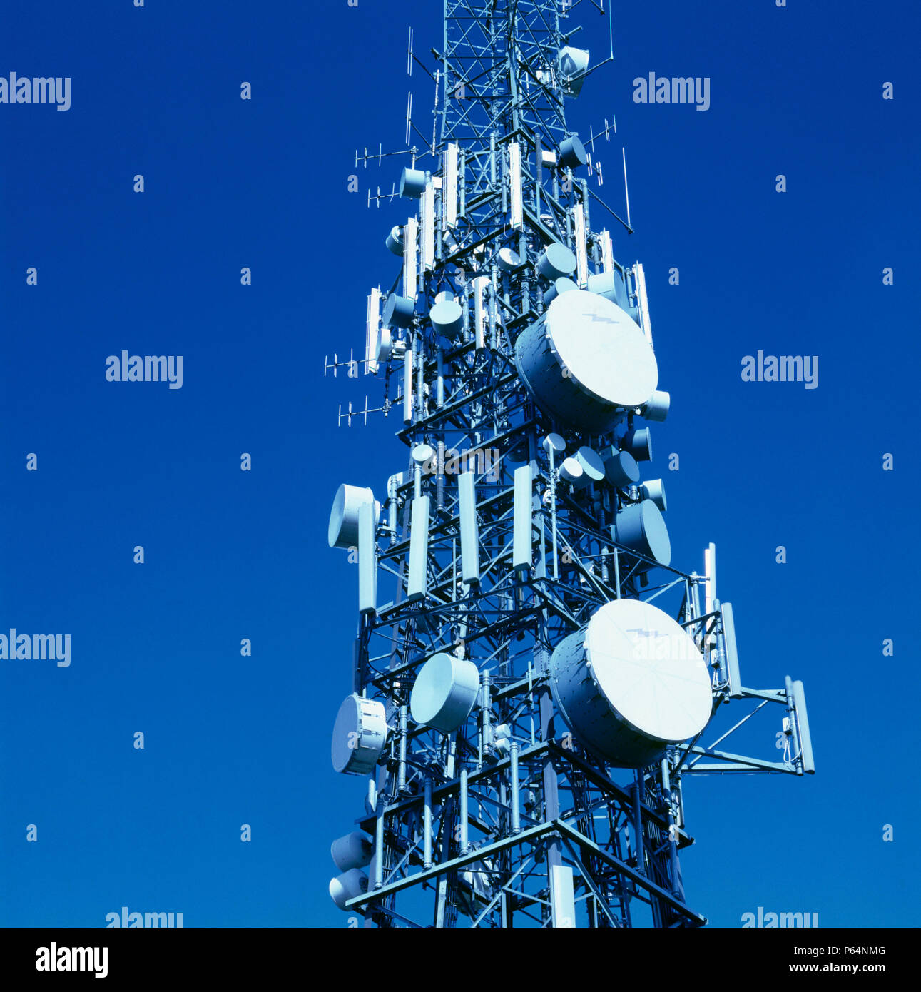 Telecoms Mast Stock Photos & Telecoms Mast Stock Images - Alamy