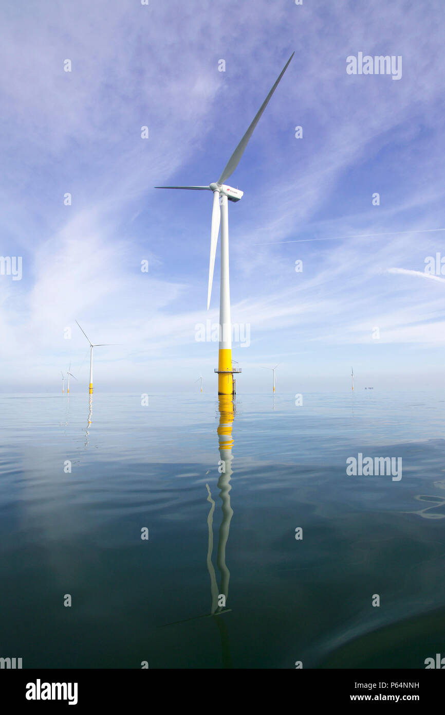 Kentish flats offshore wind farm hi-res stock photography and images ...