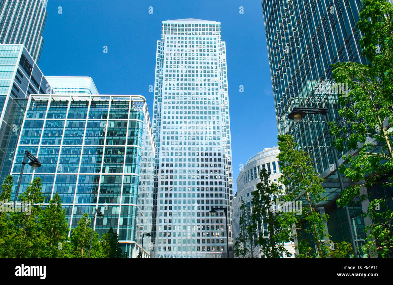 Canary Wharf Plaza and One Canada Square, London Stock Photo - Alamy