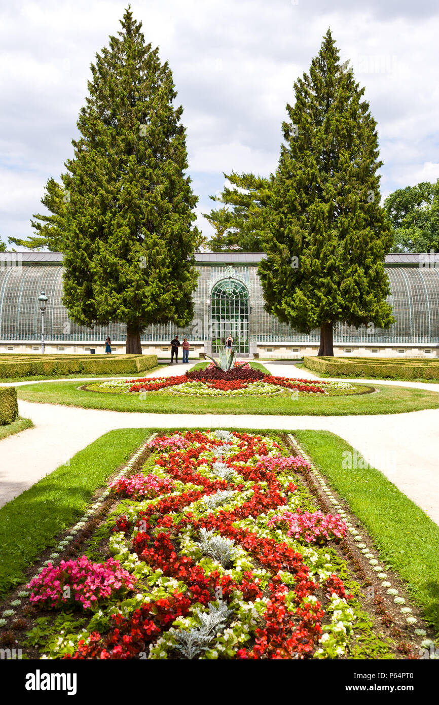 Zamek lednice hi-res stock photography and images - Alamy