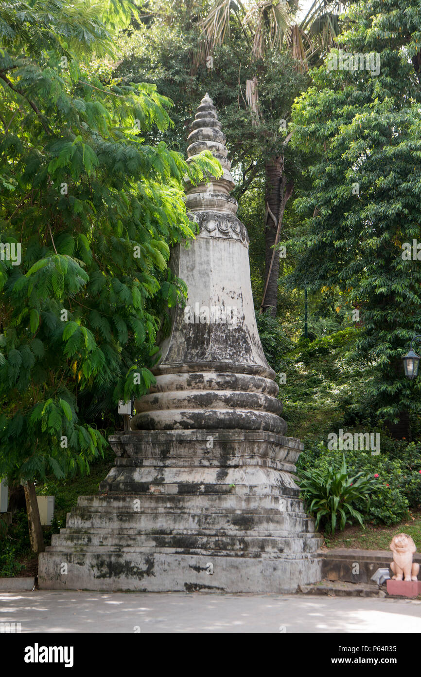 the Wat Phnom Park in the city of Phnom Penh of Cambodia. Cambodia ...