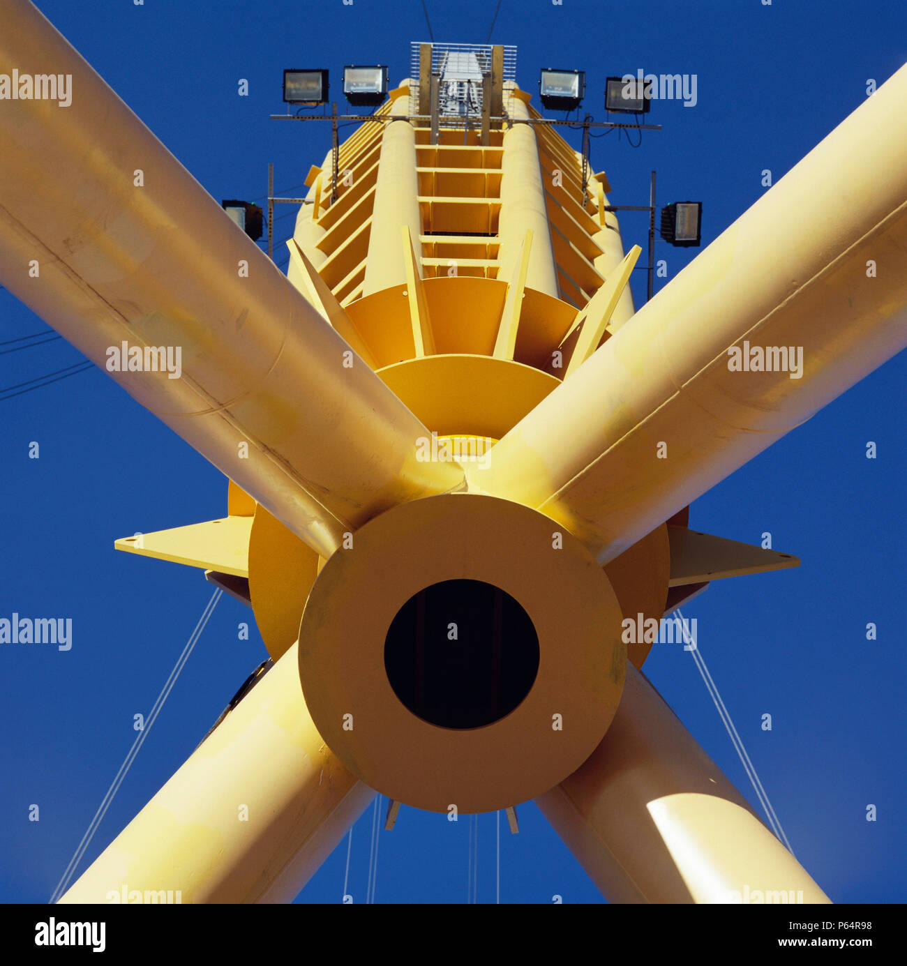 Close up of roof support during construction of Millennium Dome ...