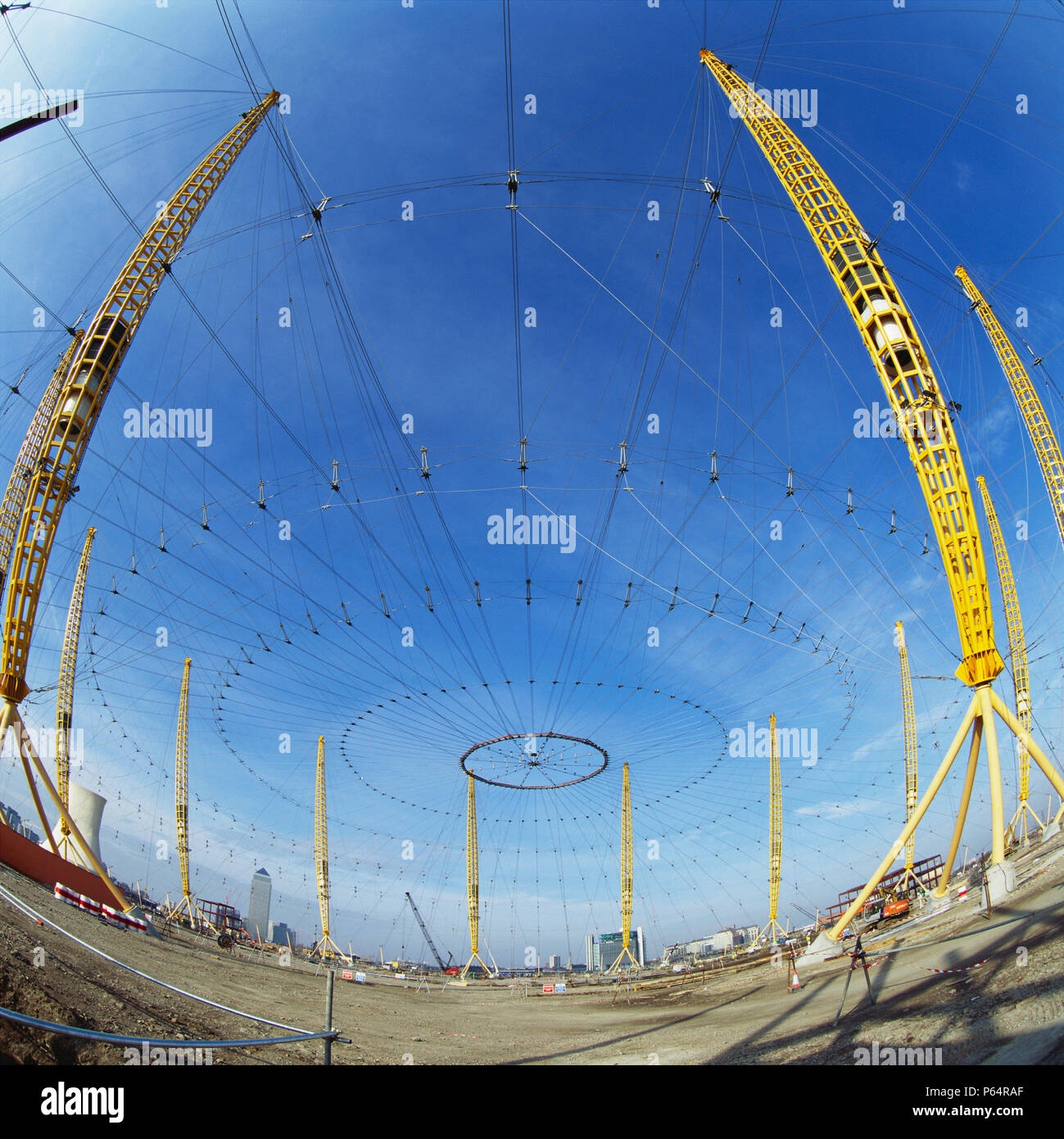 Roof support structure in place for the Millennium Dome, Greenwich ...