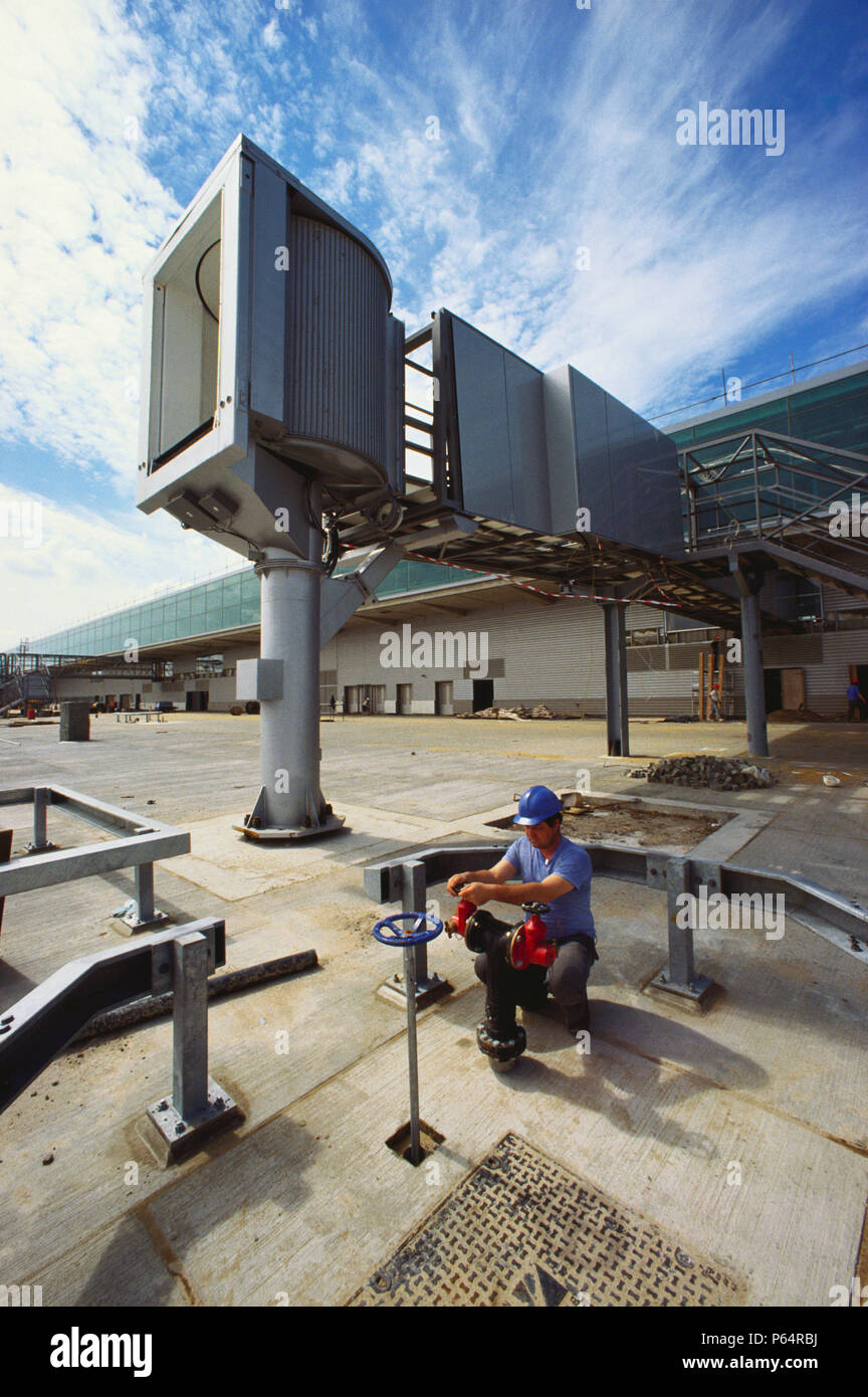 Construction of jetbridge, Stansted Airport, Essex, UK Stock Photo - Alamy