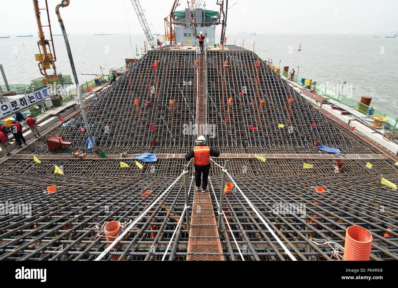 Massive pylon hi-res stock photography and images - Alamy