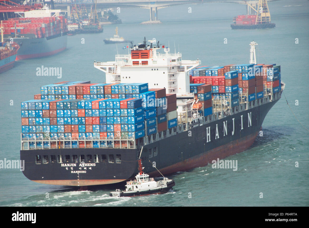 Kwai chung container port hong hi-res stock photography and images - Alamy
