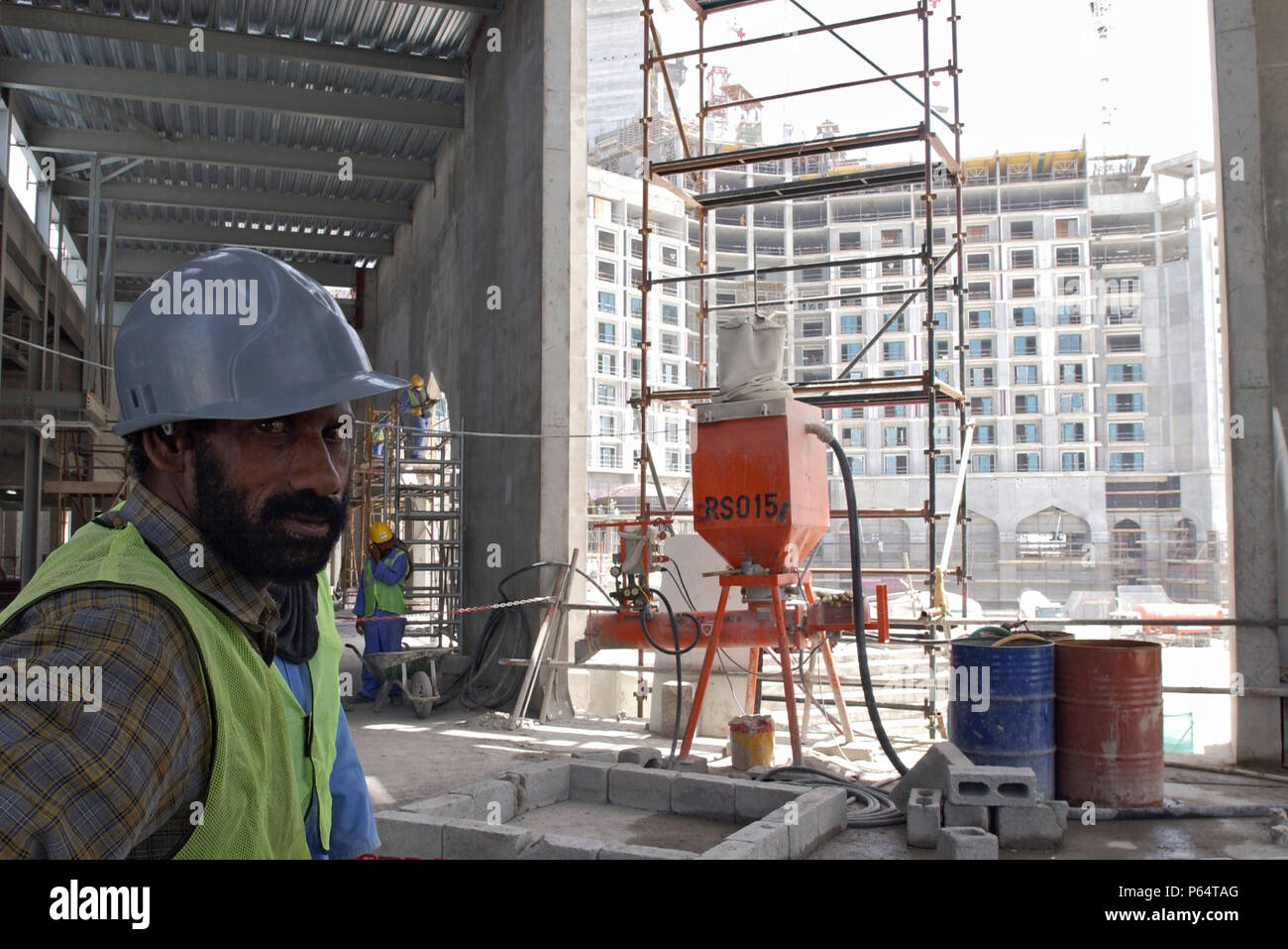 Construction on the Atlantis Hotel on the Palm Jumeirah. Atlantis hotel ...