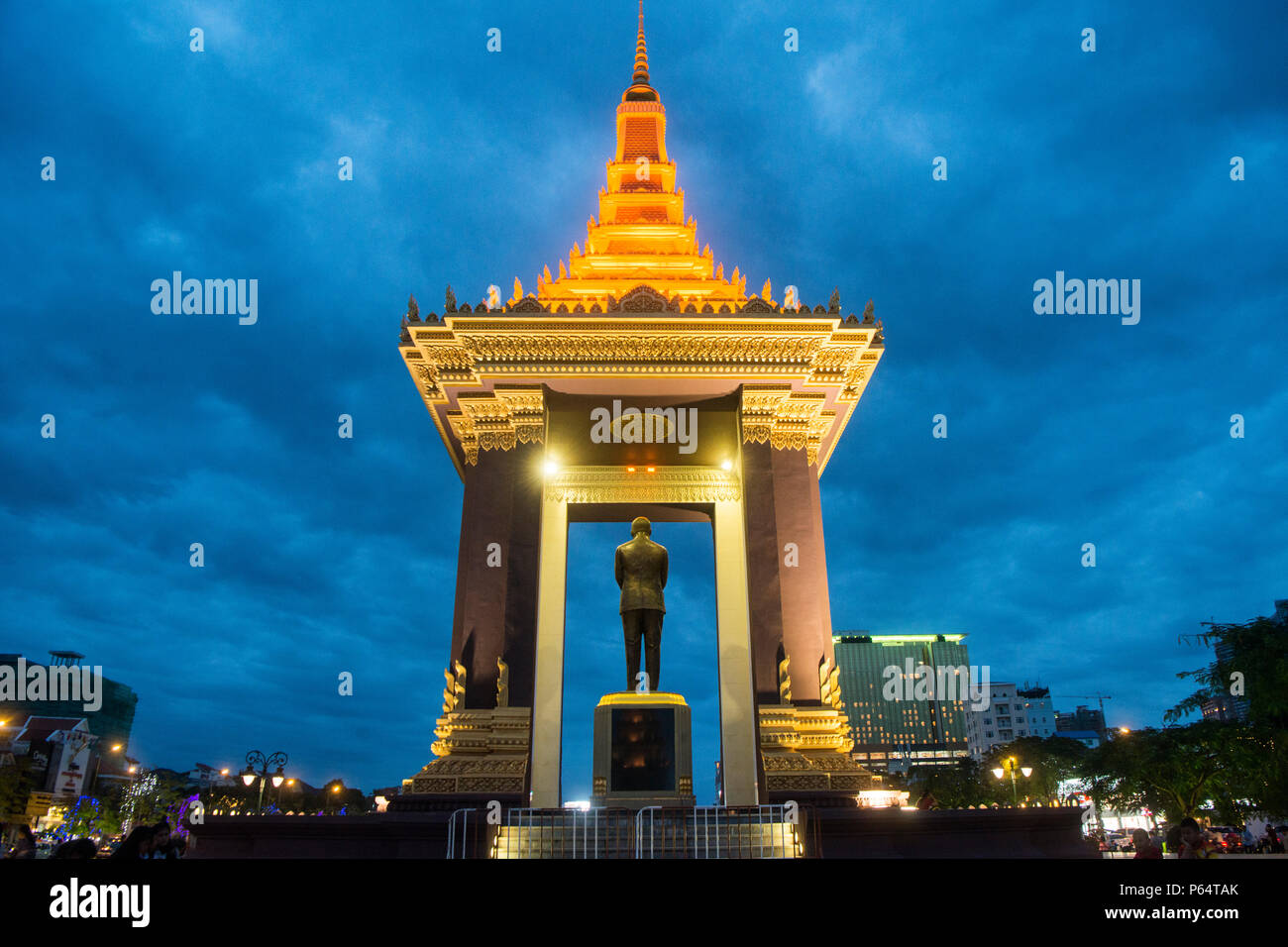 the Statue and Monument of King Norodom Sihanouk at the Sihanouk ...