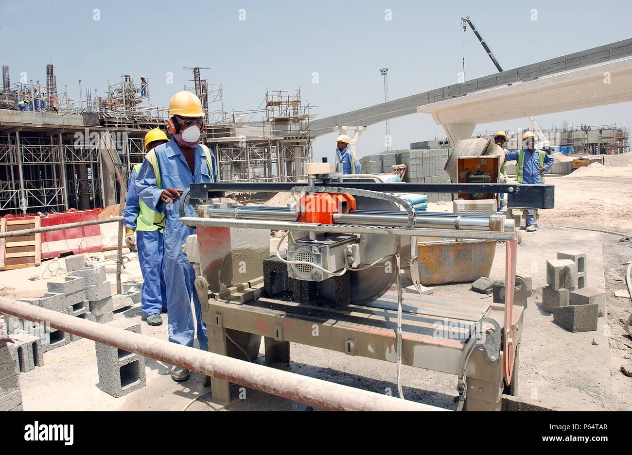 Construction on the Atlantis Hotel on the Palm Jumeirah. Atlantis hotel ...
