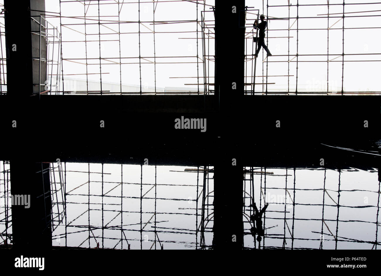 Emirates Headquarter, Airport Road. Site visit Dubai, United Arab ...