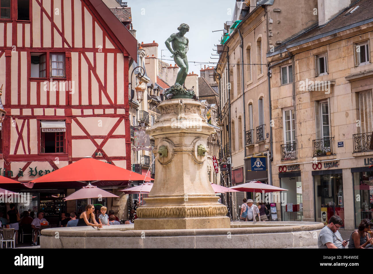 Place francois rude hi-res stock photography and images - Alamy
