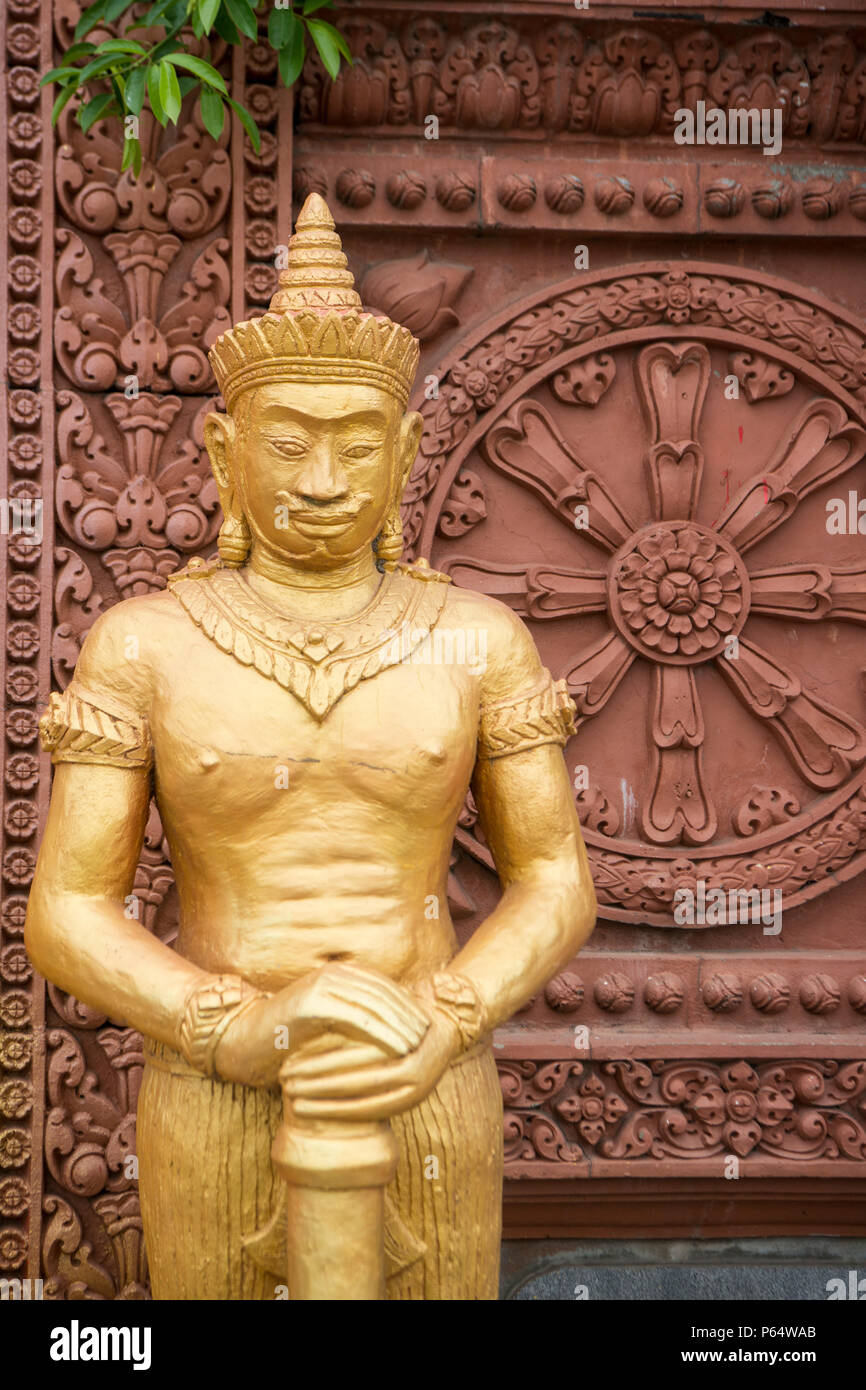 Decoration at the Wall of the Wat Ounalom at the Tonle Sap River in the ...