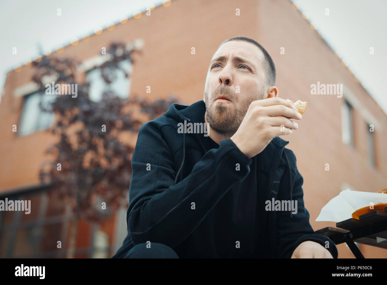 Man chewing food hi-res stock photography and images - Alamy