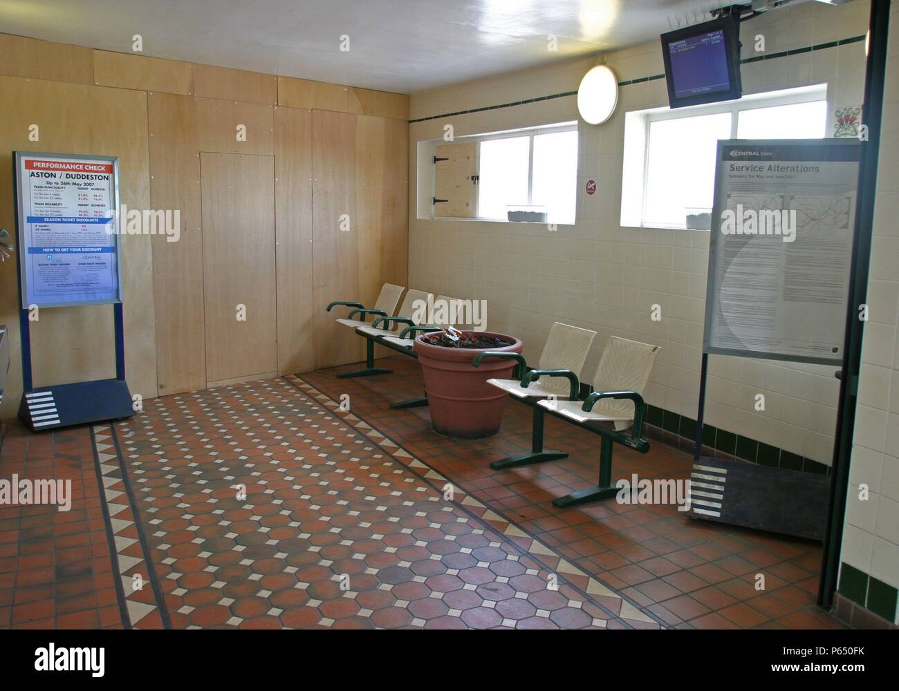Waiting area in the booking hall at Duddeston station, Birmingham. 2007 ...