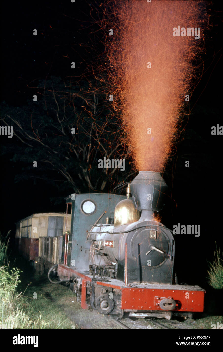 Well tank locomotive hi-res stock photography and images - Alamy