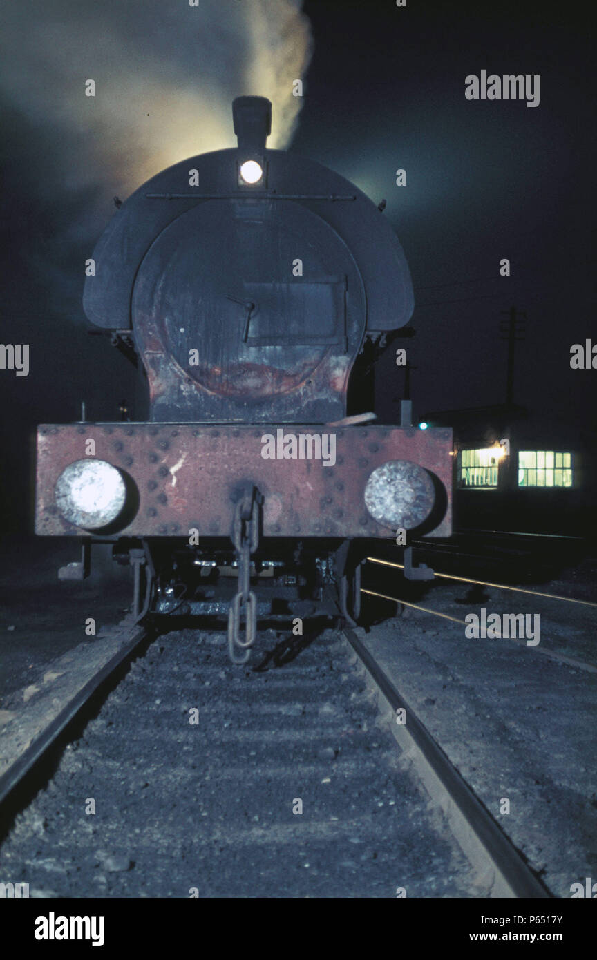 Hunslet 0 6 0 saddle tank austerity hi-res stock photography and images ...