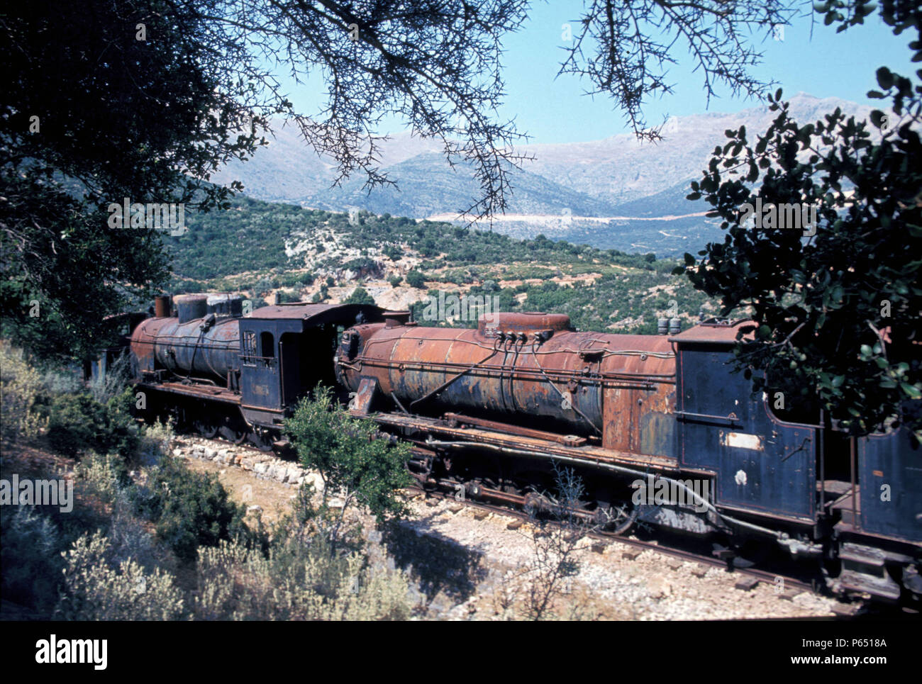 A late afternoon picture at the Acladokampos. Locomotive dumo in the ...