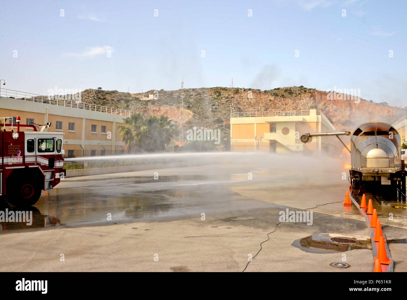 Mobile aircraft fire training device hi-res stock photography and ...