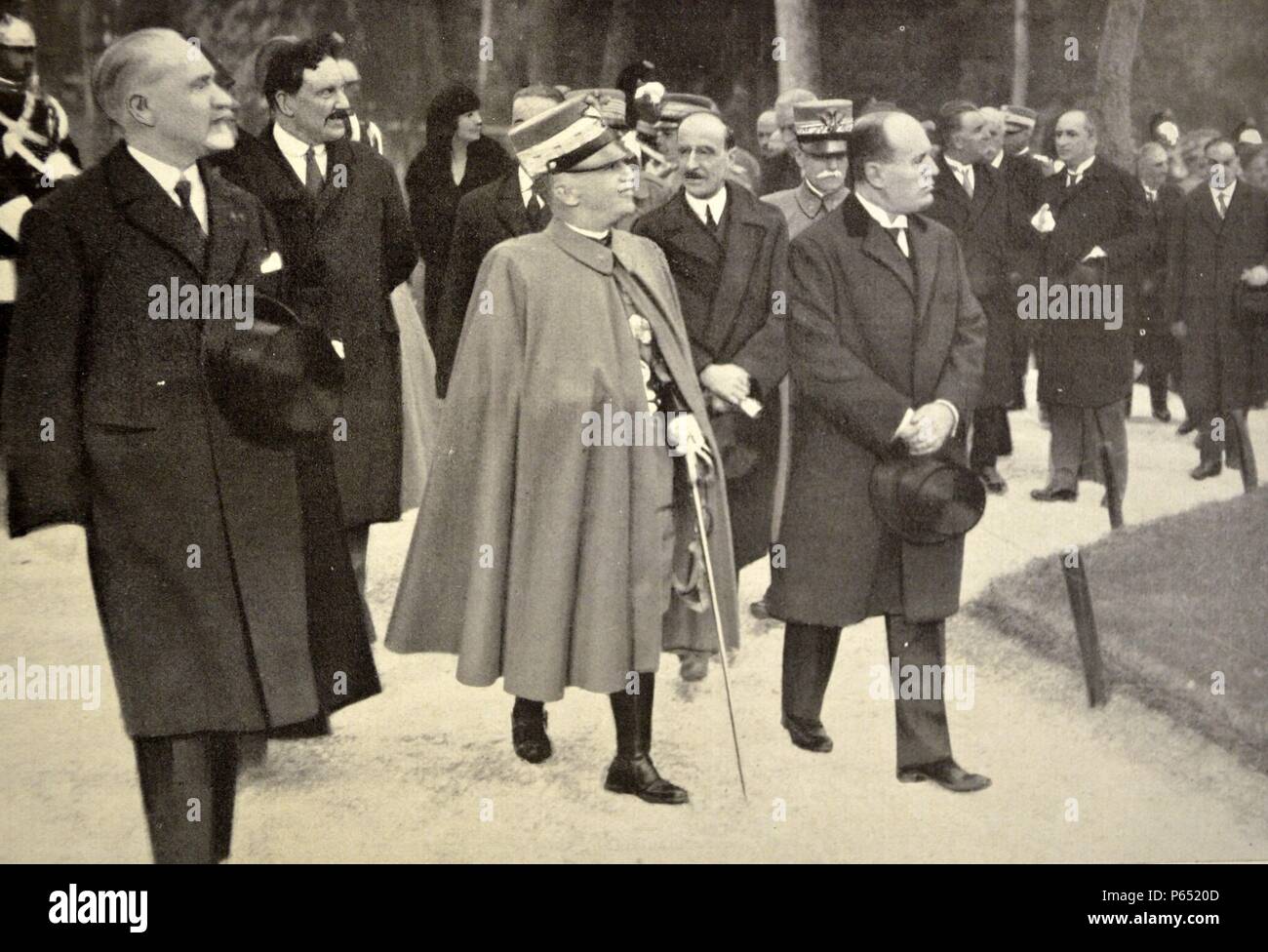 King of italy mussolini hi-res stock photography and images - Alamy