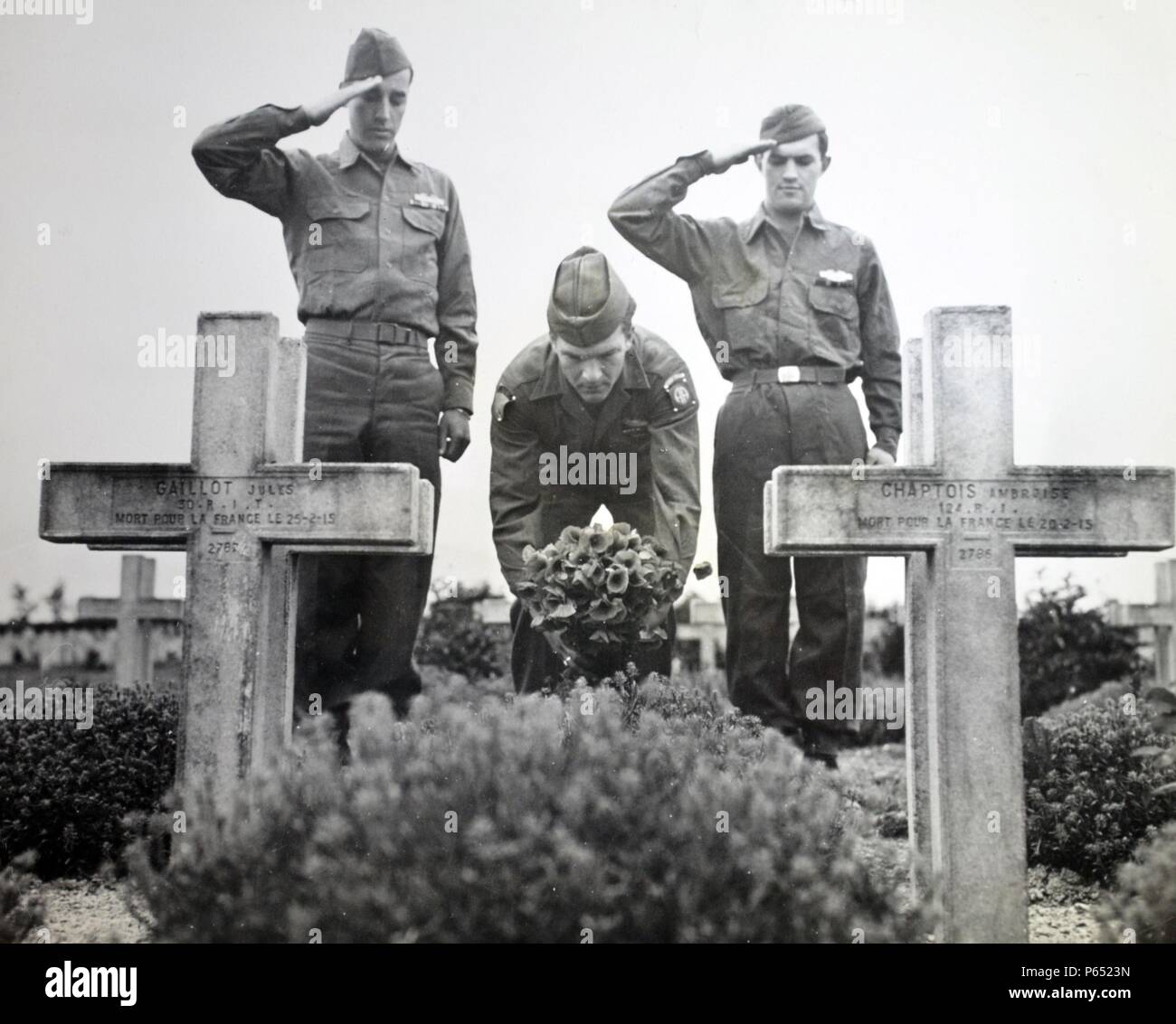 American soldiers in france hi-res stock photography and images - Alamy