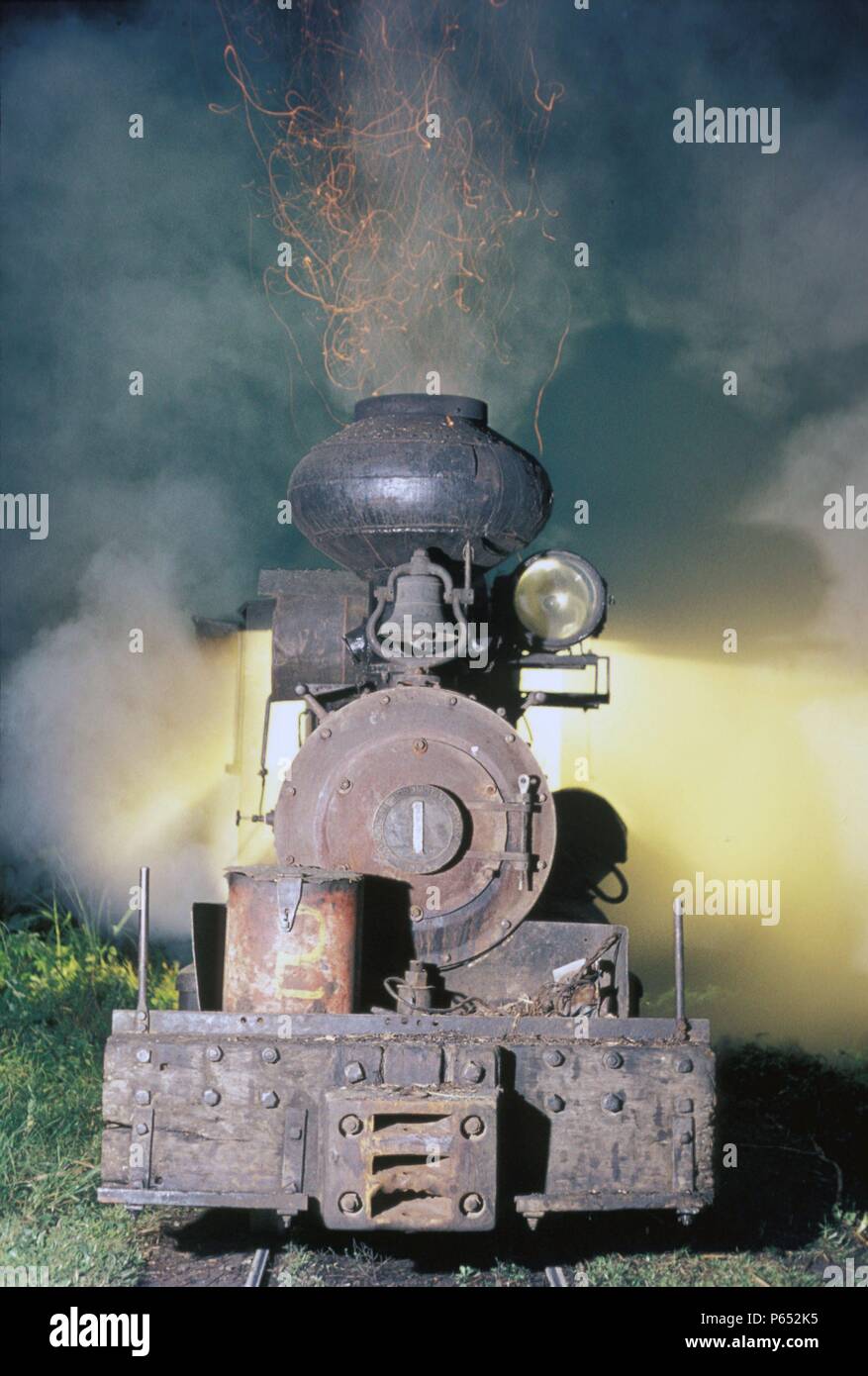 Ma Ao Sugar Central's No.1 an Alco 2-6-0 Mogul at work on the Cutcut ...