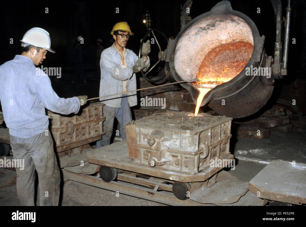 Wagon locomotive train assembly hi-res stock photography and images - Alamy