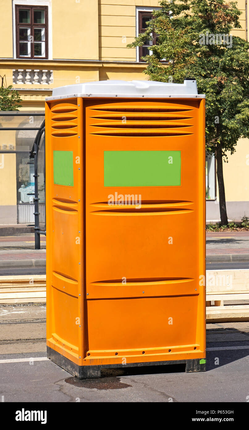 Toilet on the street hi-res stock photography and images - Alamy