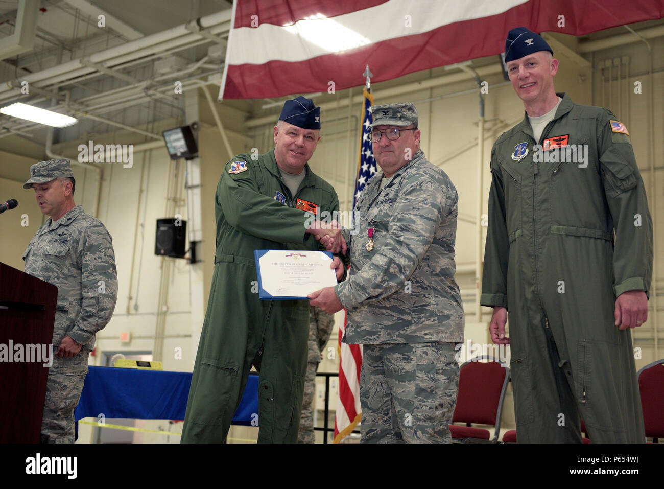 182nd maintenance group hi-res stock photography and images - Alamy
