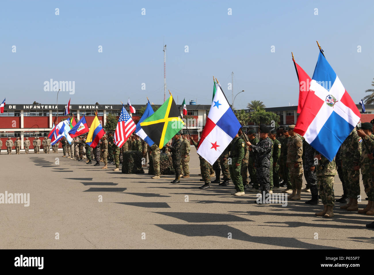 Fuerzas commando 2016 hi-res stock photography and images - Alamy