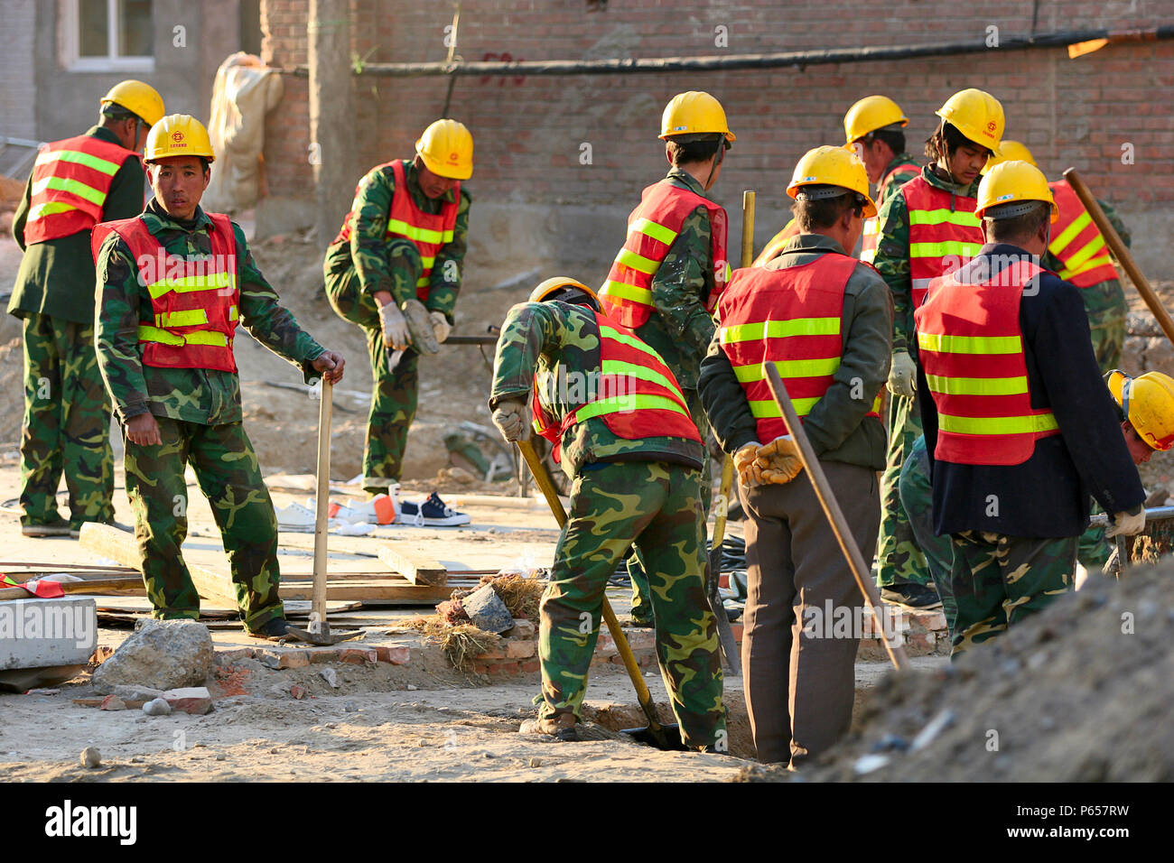 23 road construction hi-res stock photography and images - Alamy