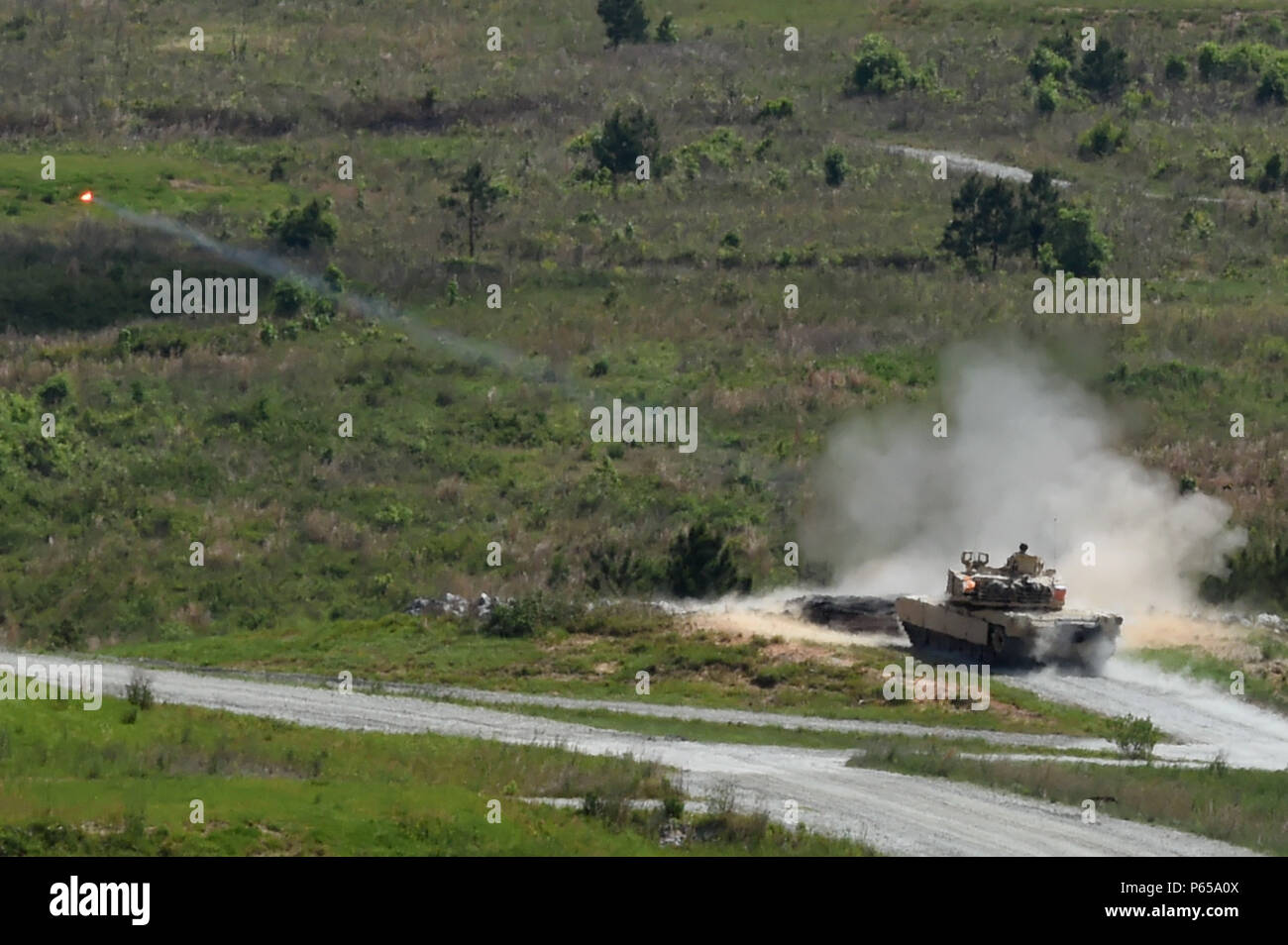 M1 tank gunnery hi-res stock photography and images - Alamy