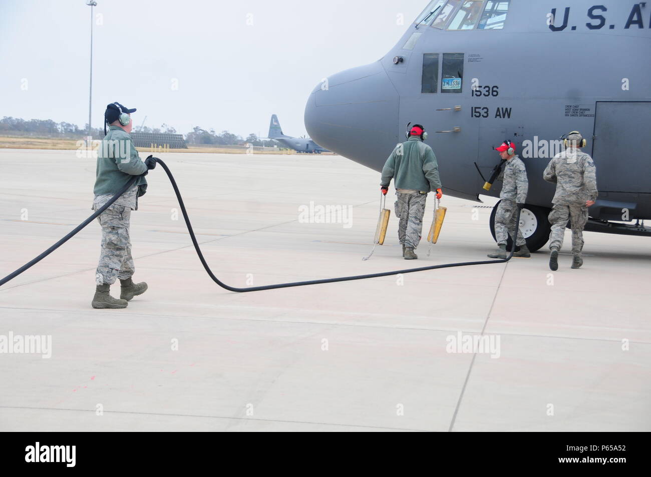 U.S. Air National Guard members from the 153rd Airlift Wing in Cheyenne ...