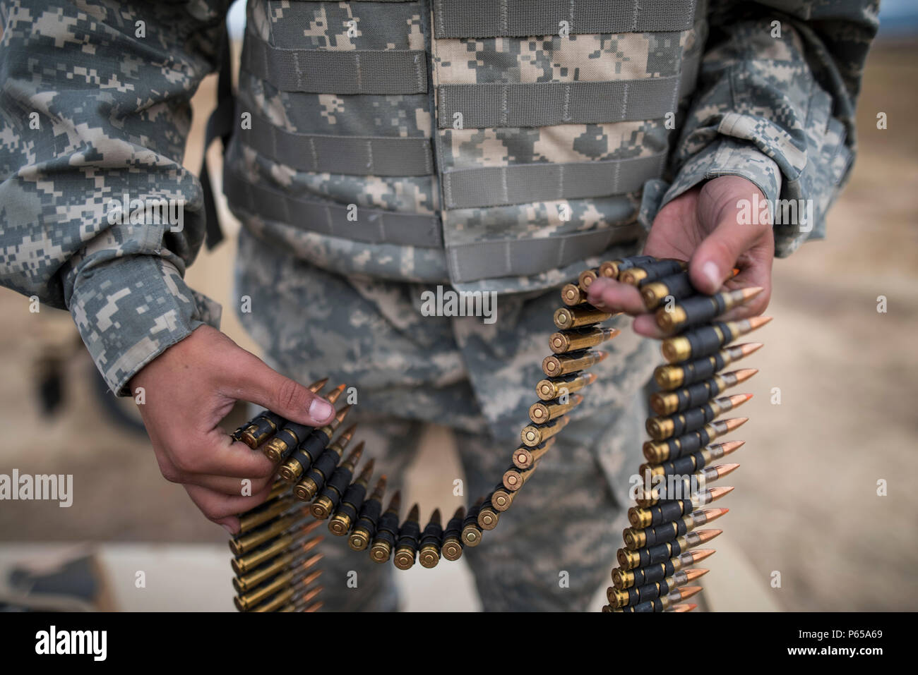 U.S. Army Reserve military police Soldiers from the 341st MP Company ...