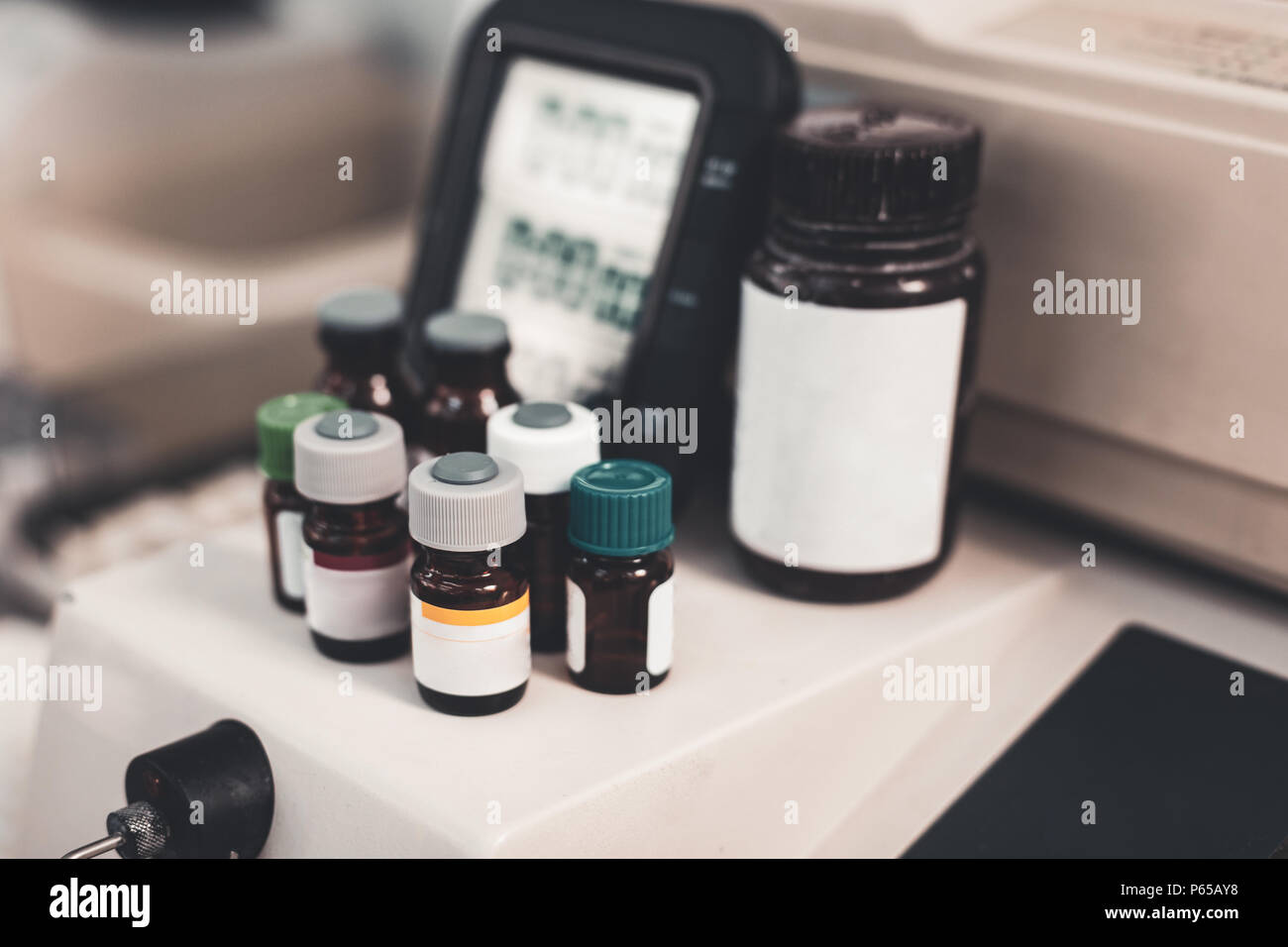 Medical equipment devices hi-res stock photography and images - Alamy