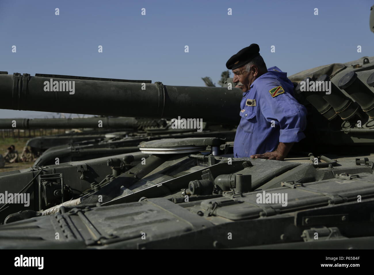 Iraqi t 72 tank hi-res stock photography and images - Alamy