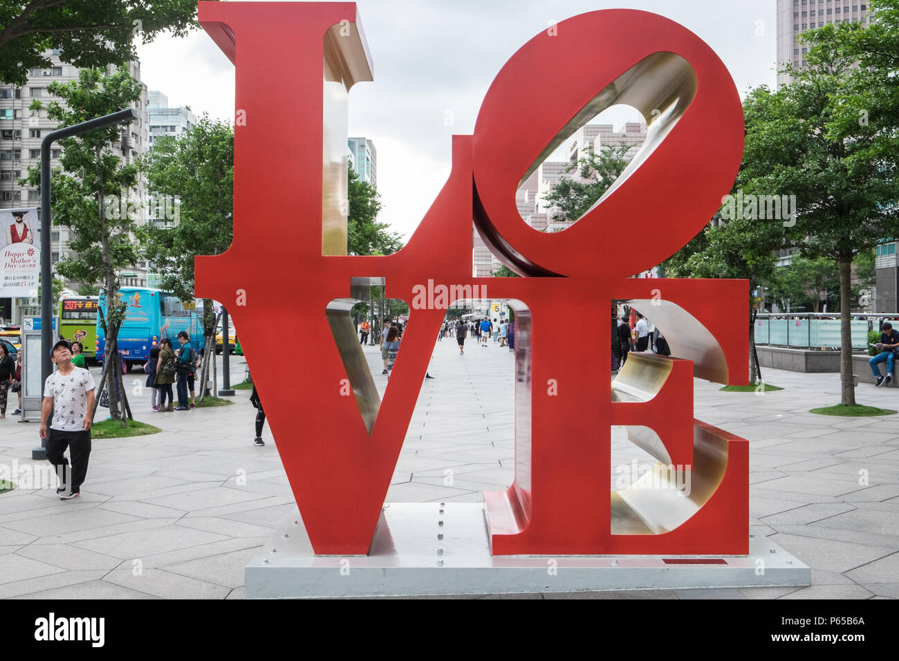 Love,statue,design,display,at,base,of,Taipei 101,Tower,Taipei,Taipei ...