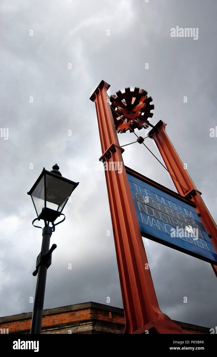 Manchester science and history museum hi-res stock photography and ...