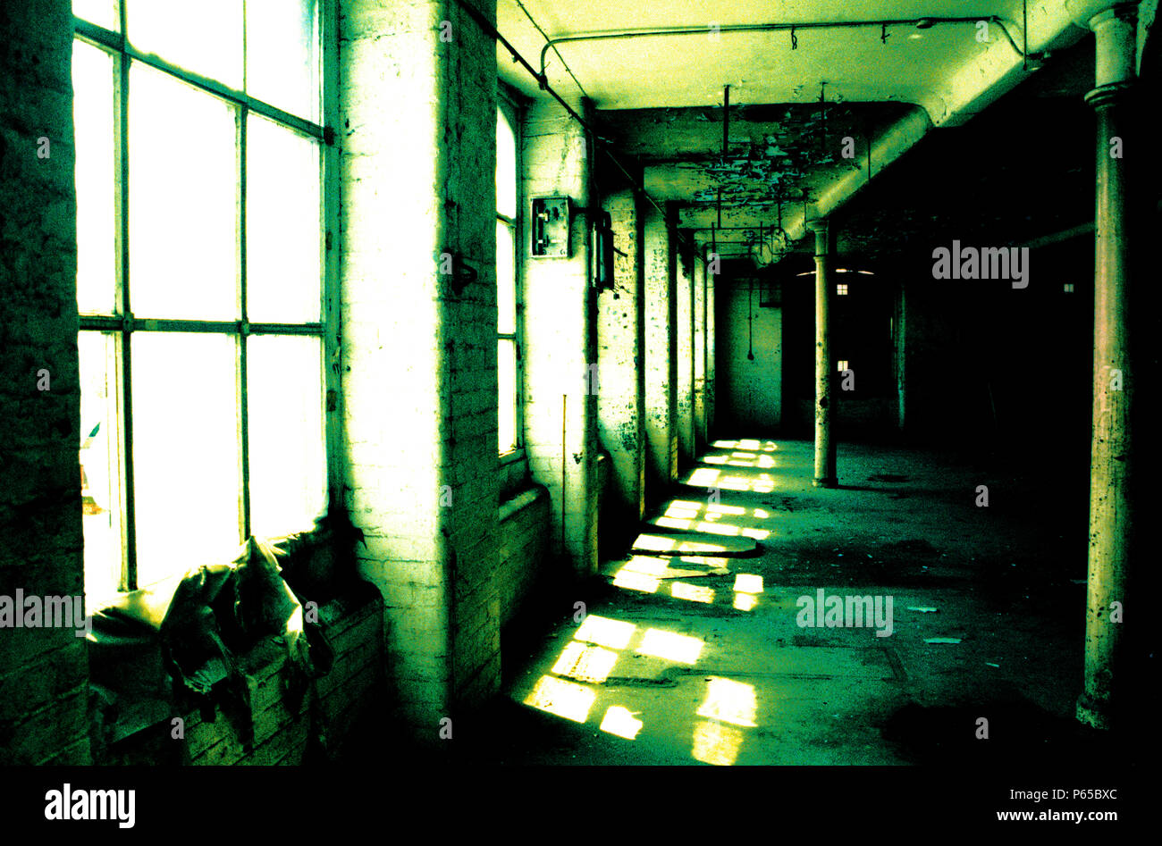 Run-down warehouse, Manchester, England Stock Photo - Alamy