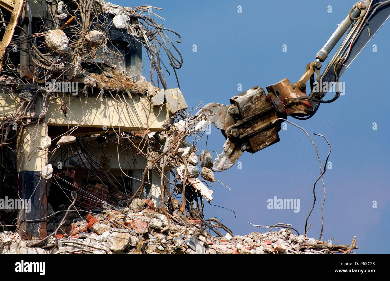 Hydraulic Demolition Shears High Resolution Stock Photography and ...