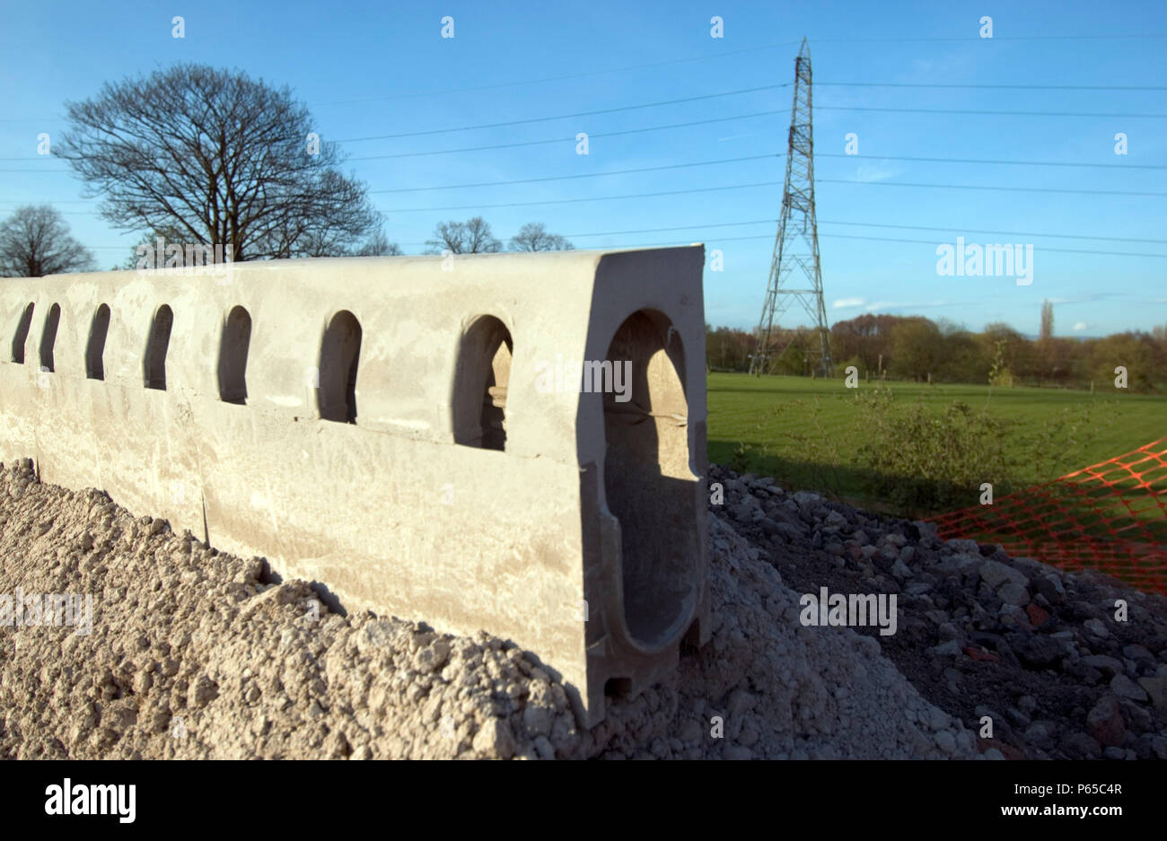 Retaining Kerb High Resolution Stock Photography and Images - Alamy