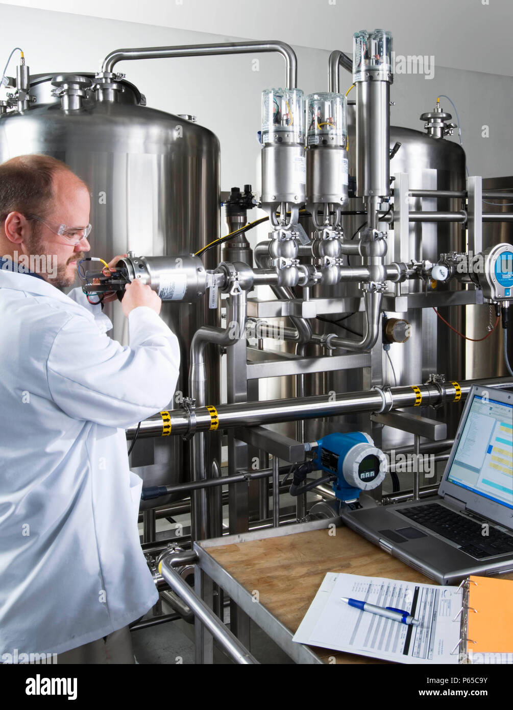 High tolerance liquid mixer hi-res stock photography and images - Alamy