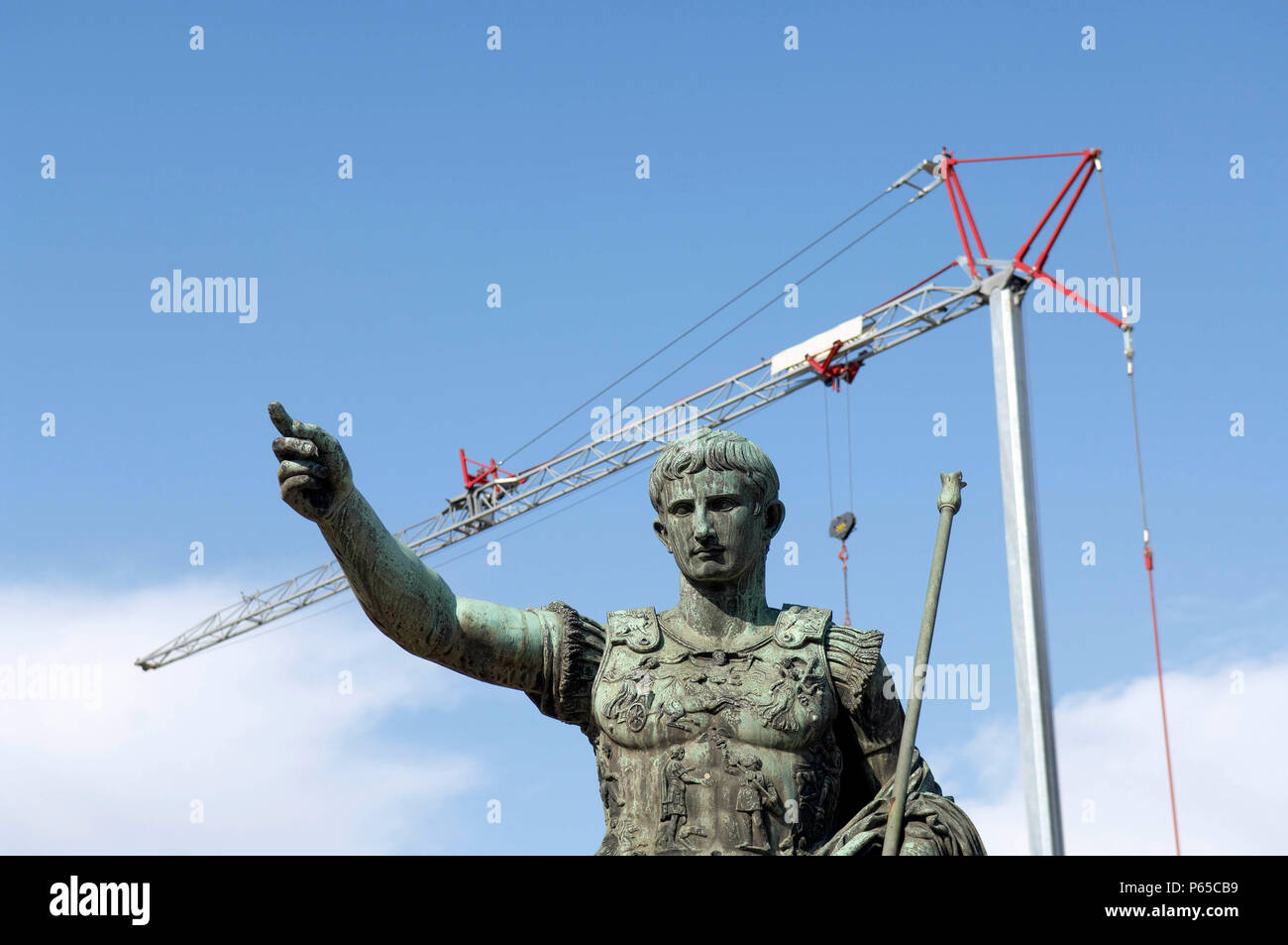 Roman statue and construction crane, Rome, Italy Stock Photo - Alamy