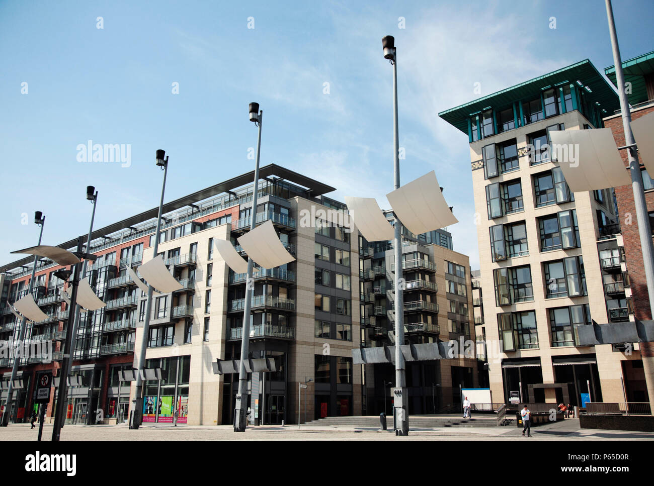 Newbuild hi-res stock photography and images - Alamy