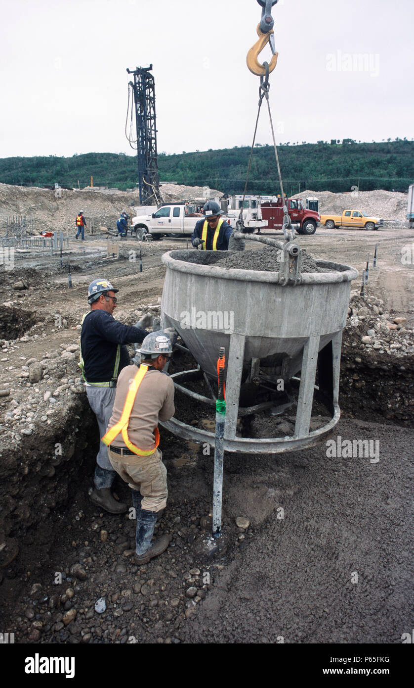 Concrete pouring skip hi-res stock photography and images - Alamy