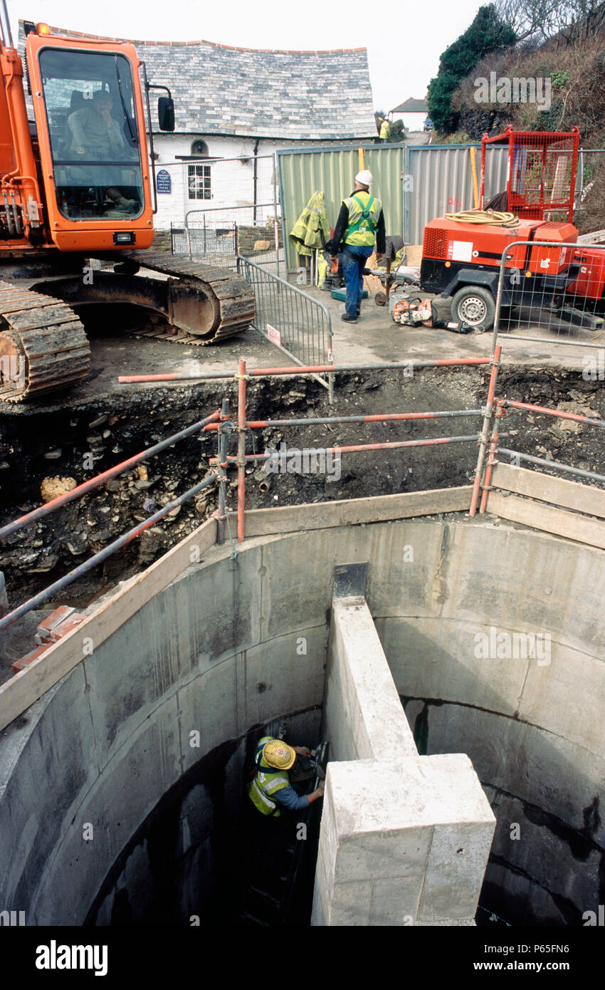 Shaft for new sewer crossing tunnelling and as permanent pumping ...