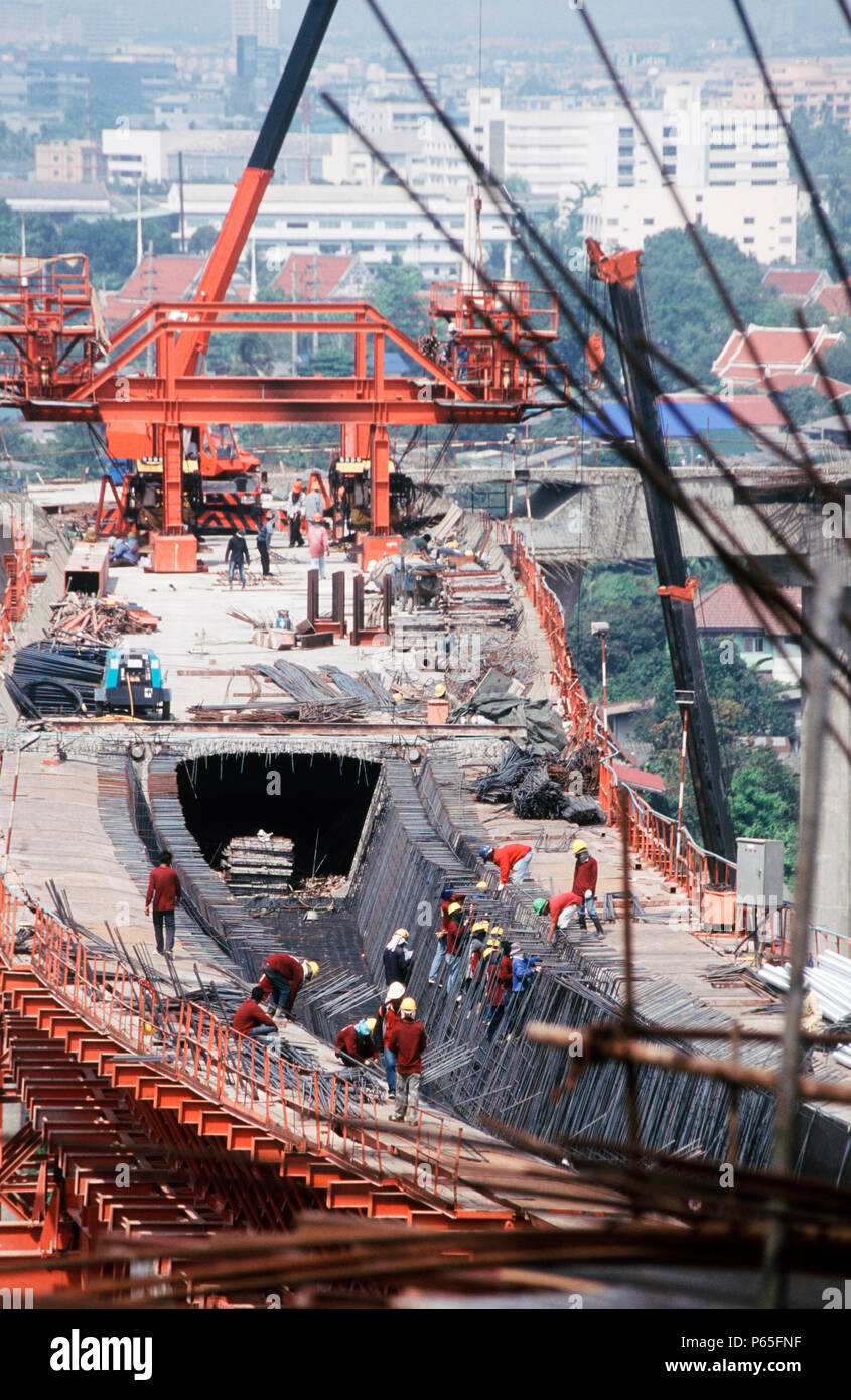 Central interchange ramps under construction on the Mega Bridge gantry ...