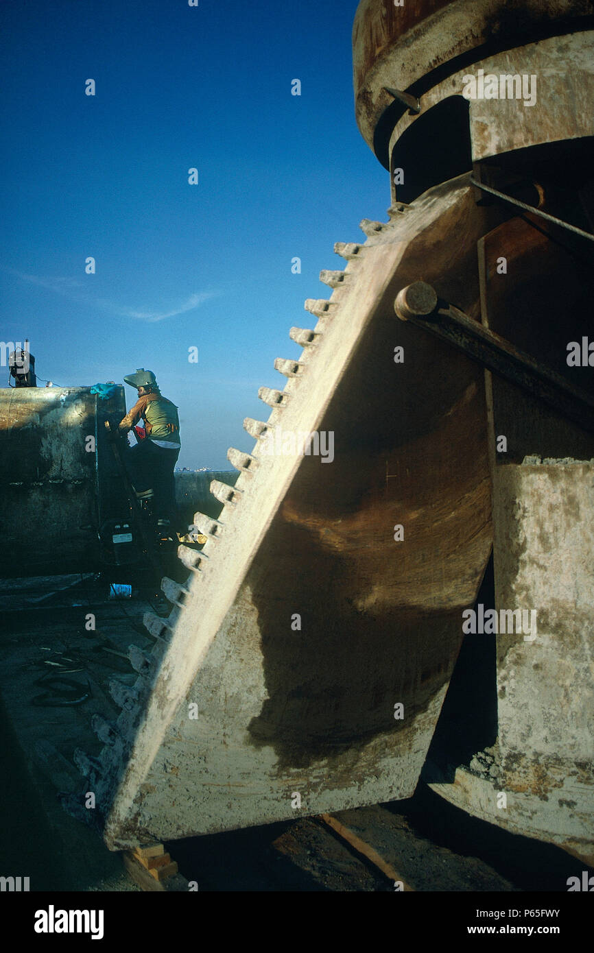 On site operations hi-res stock photography and images - Alamy