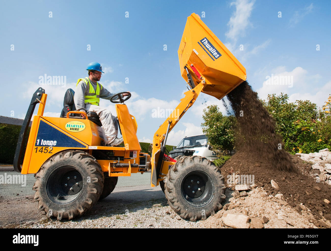 Tipper truck tipping hi-res stock photography and images - Alamy