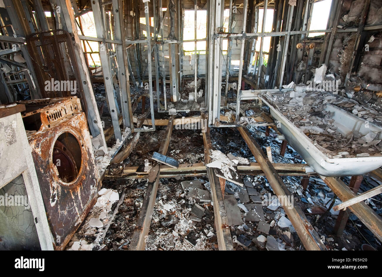 Destroyed washing machine hi-res stock photography and images - Alamy
